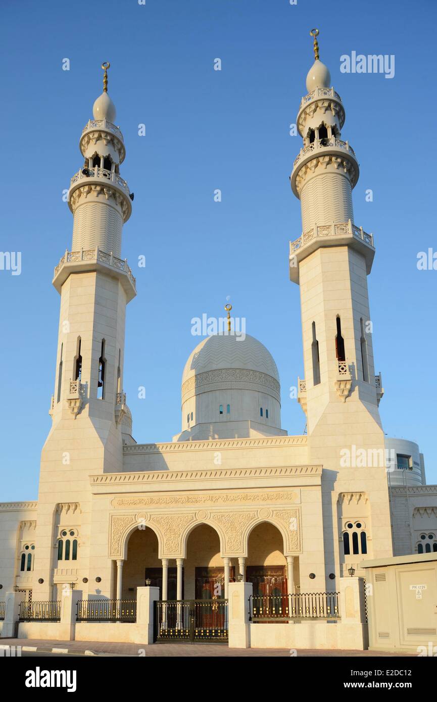 Baniyas hi-res stock photography and images - Alamy
