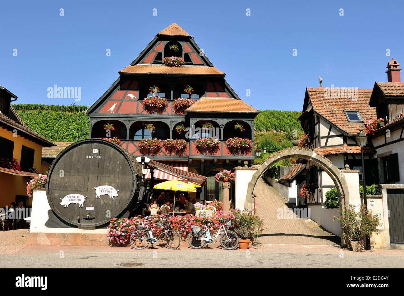 France Bas Rhin Alsace Wine Route Itterswiller Stock Photo - Alamy