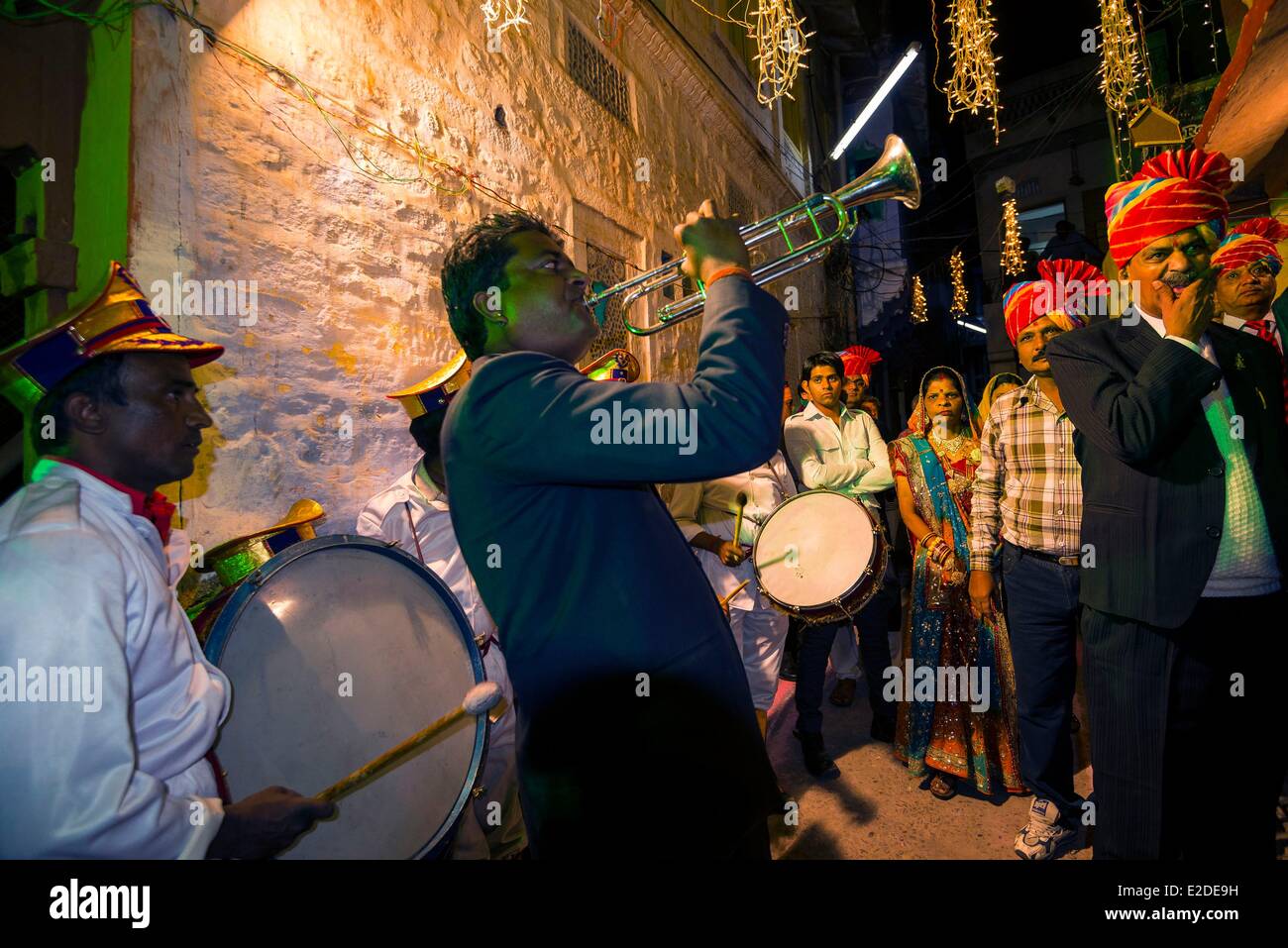 Wedding musical instrument hi-res stock photography and images - Alamy