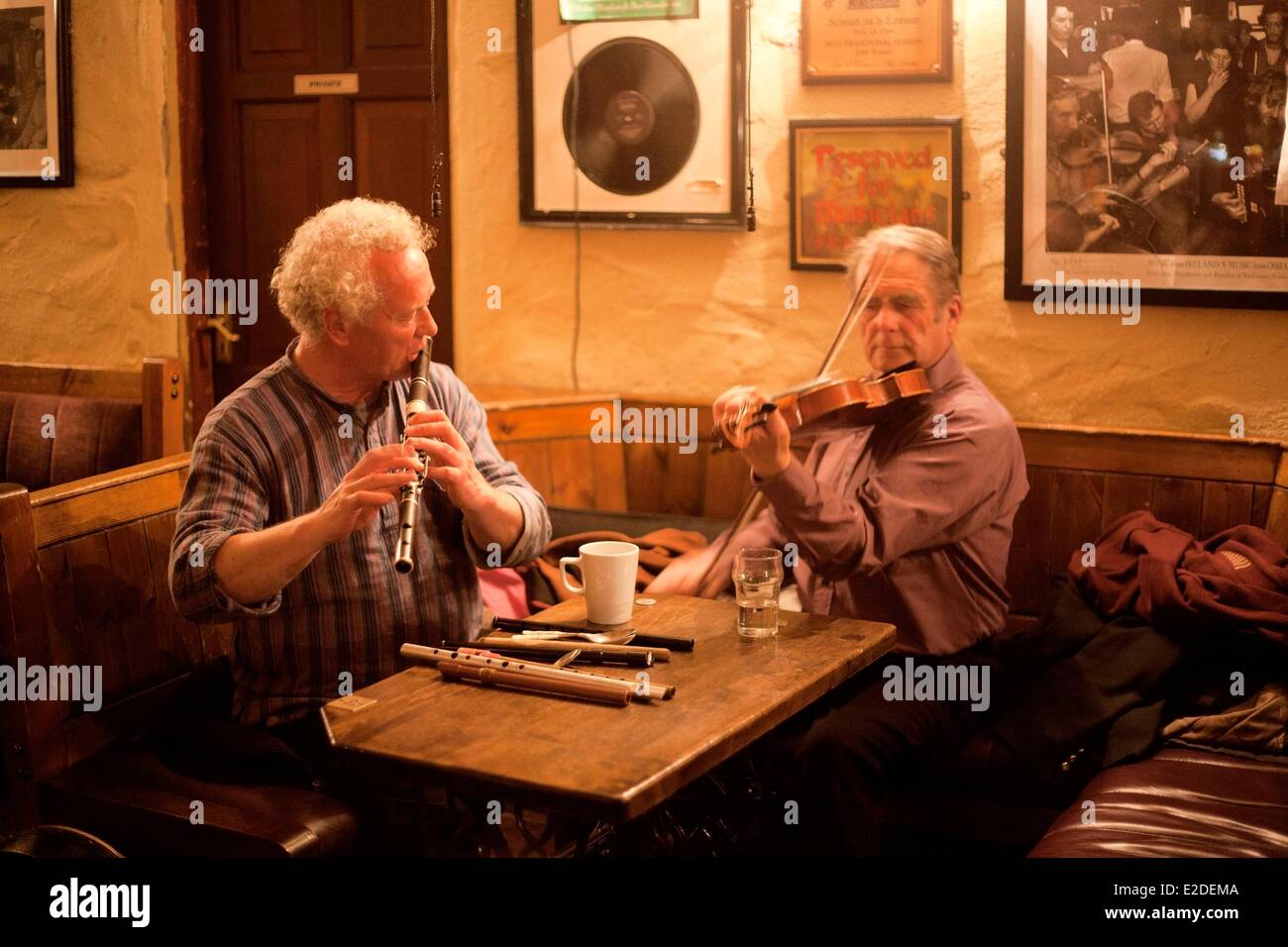 Ireland County Clare Doolin traditional music in Gus O'Connor's pub ...