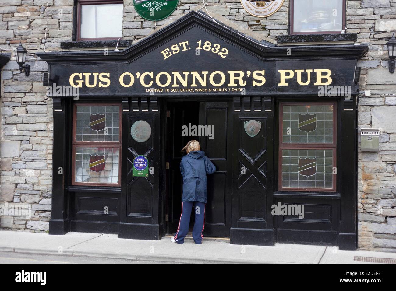 Ireland County Clare Doolin Gus O'Connor's pub Stock Photo - Alamy