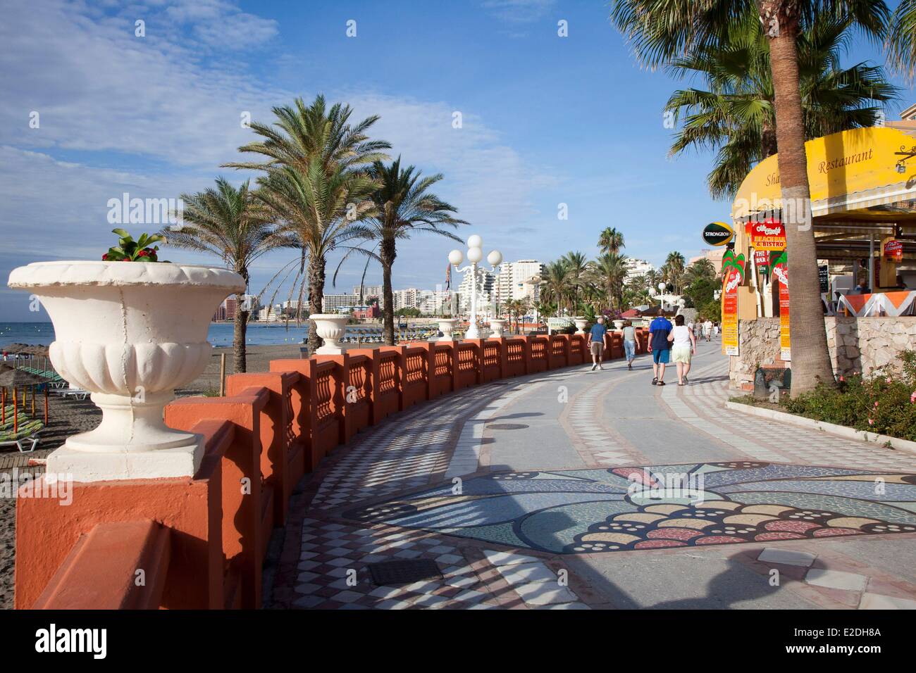 Spain, Andalusia, Costa del Sol, Benalmadena, waterfront promenade ...