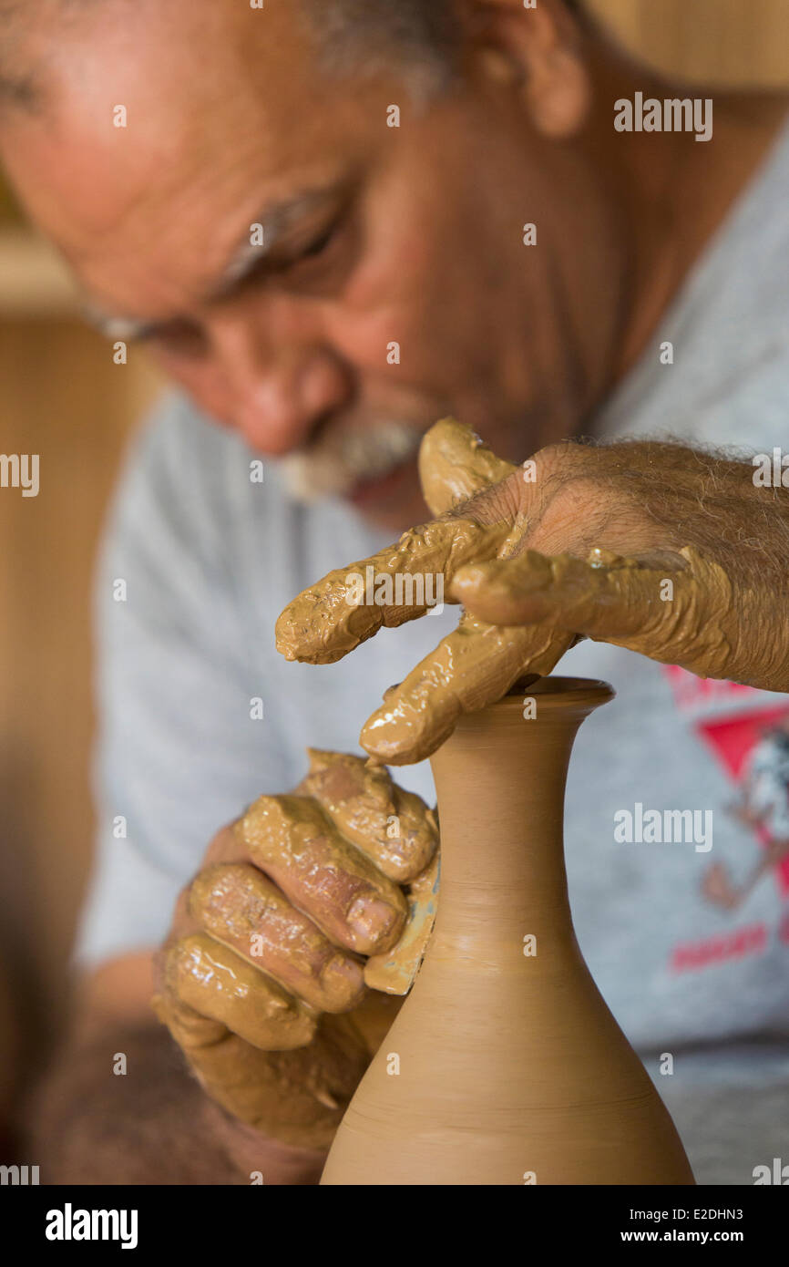 Cuba pottery trinidad hi-res stock photography and images - Alamy