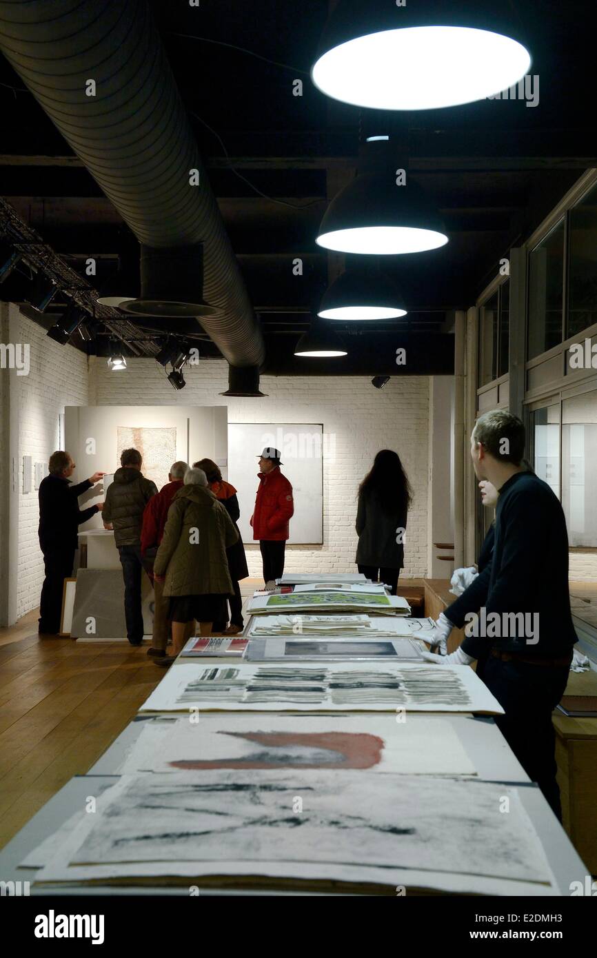 Univer hi-res stock photography and images - Alamy