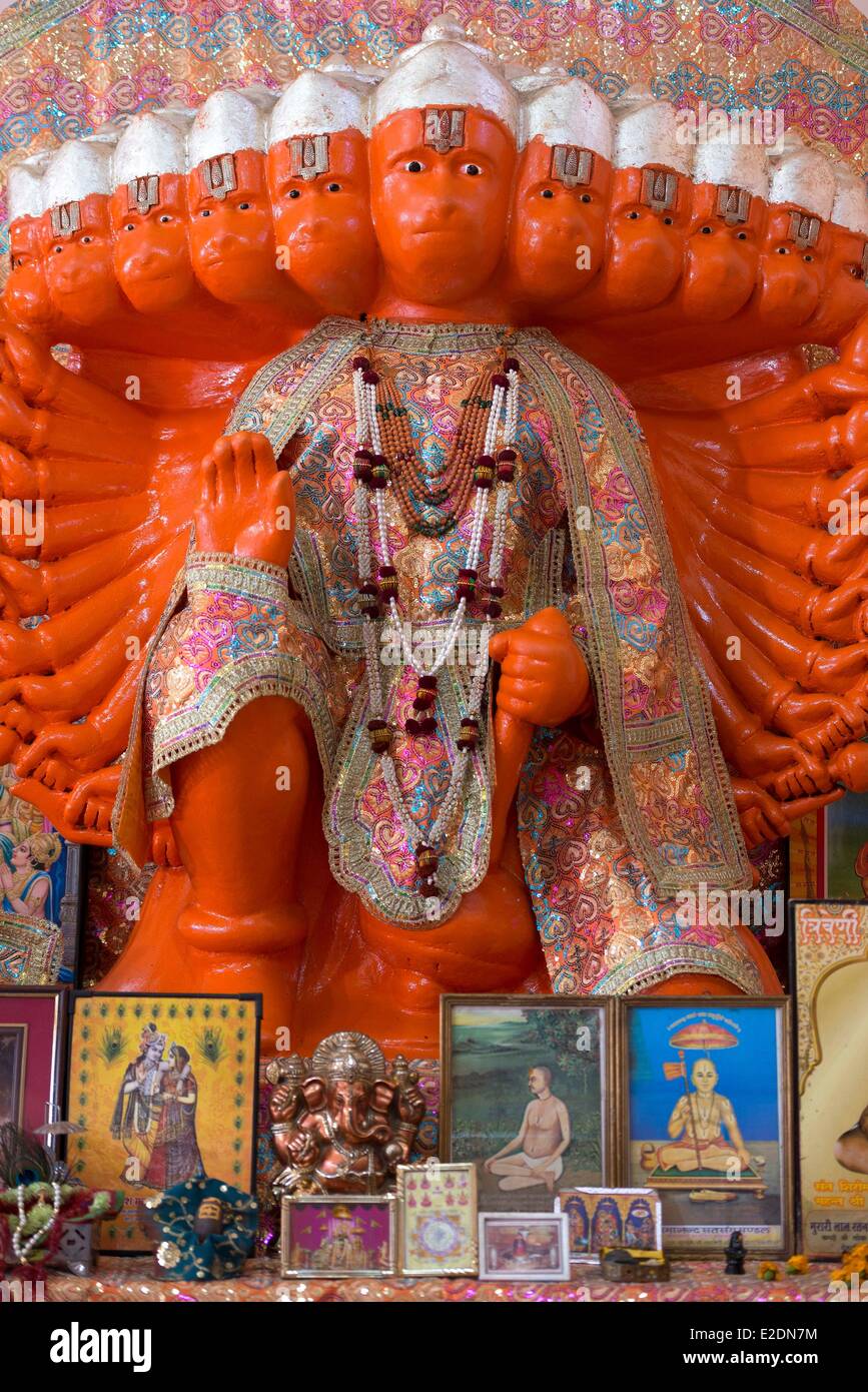 Monkey god statue in temple hi-res stock photography and images - Alamy