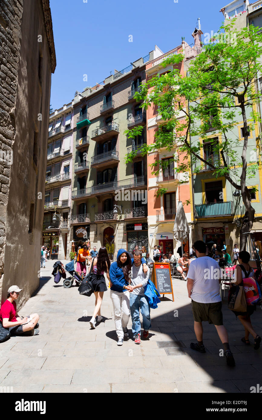 Street Life in the old Town of Barcelona, Spain Stock Photo - Alamy