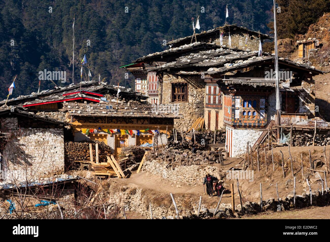 Bhutan Laya village near the border with Tibet Stock Photo - Alamy