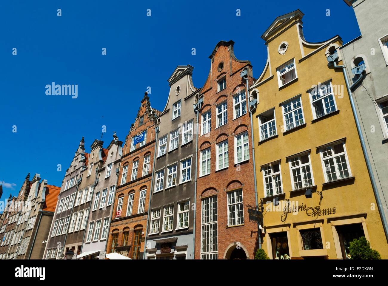 Brick roof buildings hi-res stock photography and images - Alamy