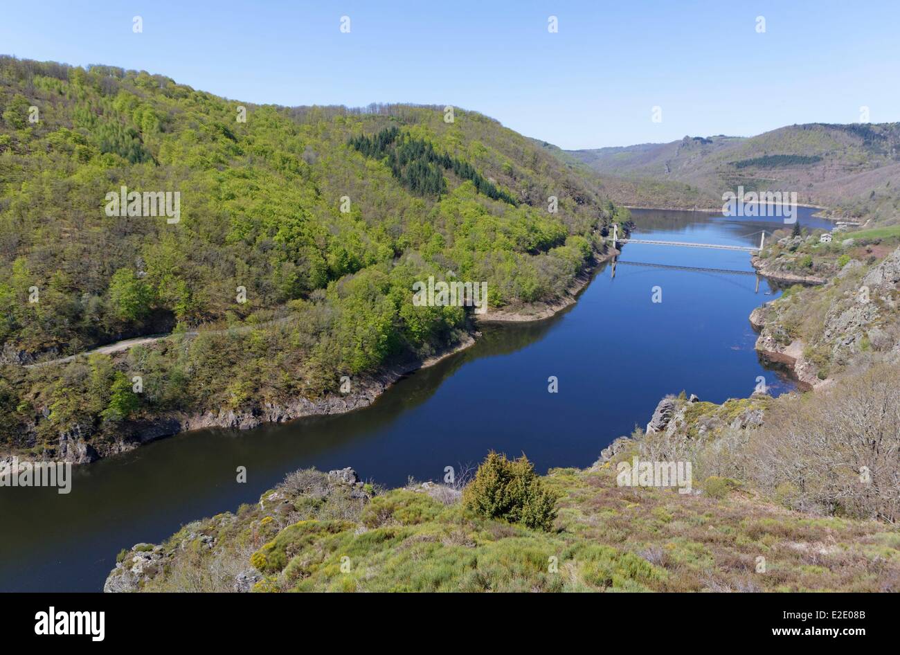 France Cantal Gorges de la Truyere Truyere Gorges Treboul bridge Stock ...