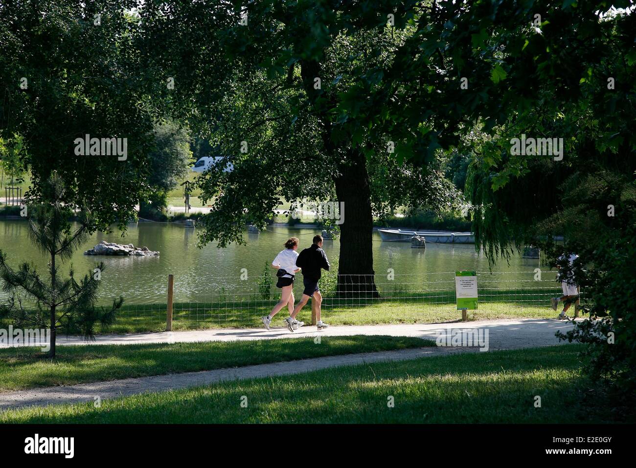 France Paris Bois de Vincennes lake Daumesnil Stock Photo - Alamy