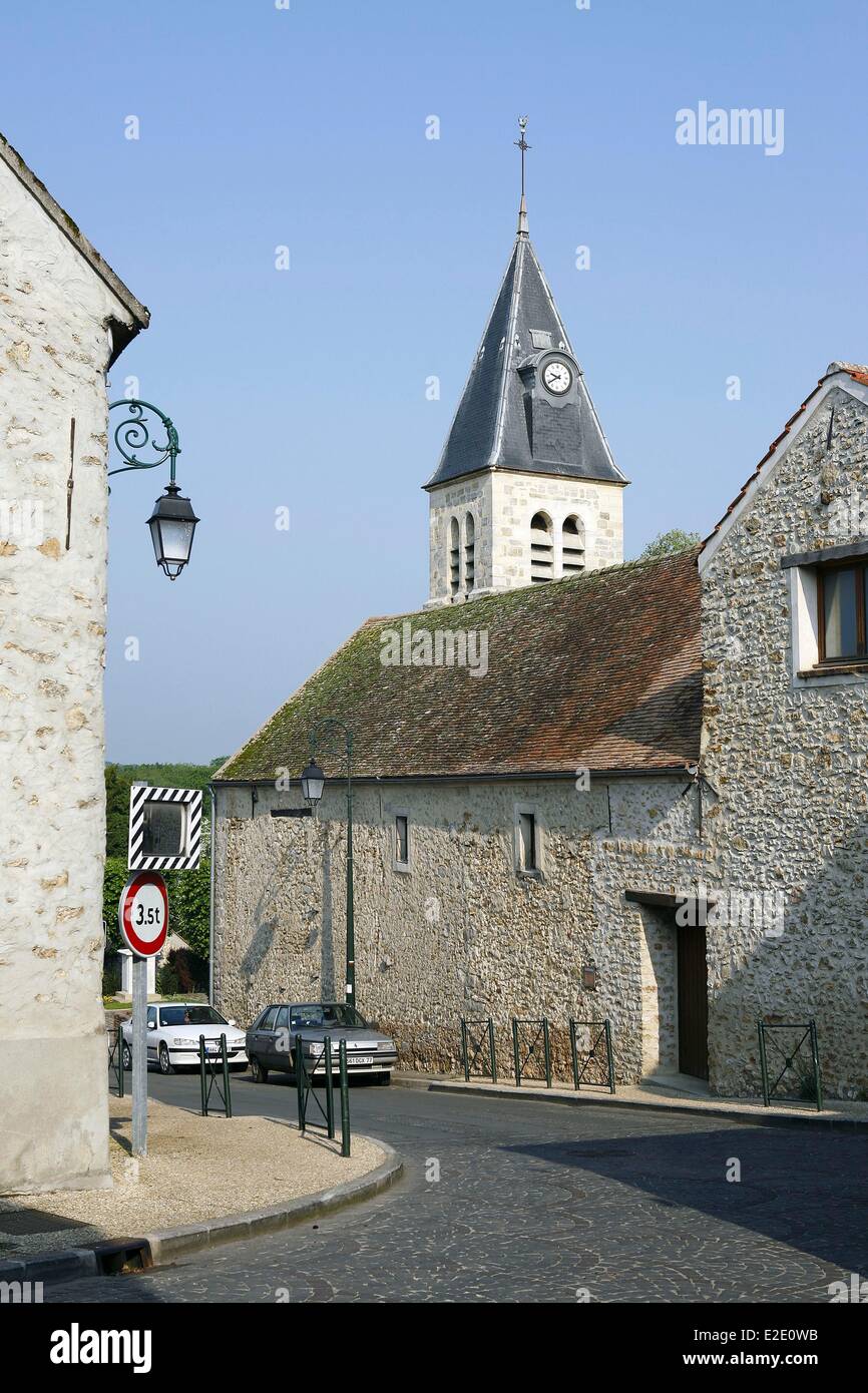 France Seine et Marne Pringy Rue de l'Eglise Stock Photo - Alamy