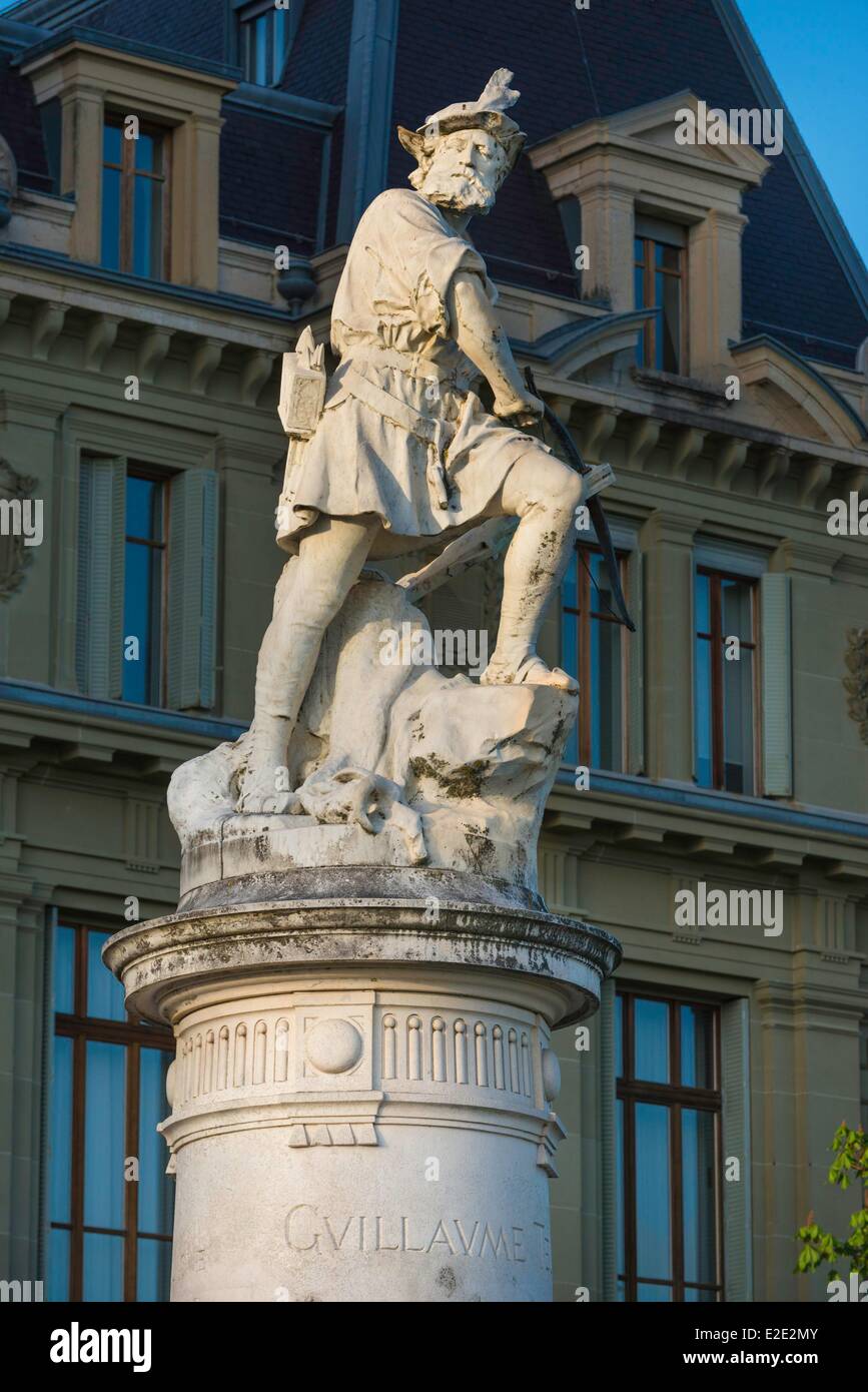 William tell statue hi-res stock photography and images - Alamy