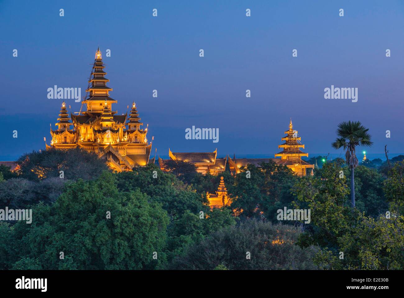Myanmar (Burma) Mandalay division Bagan Old Bagan New Golden Palace ...