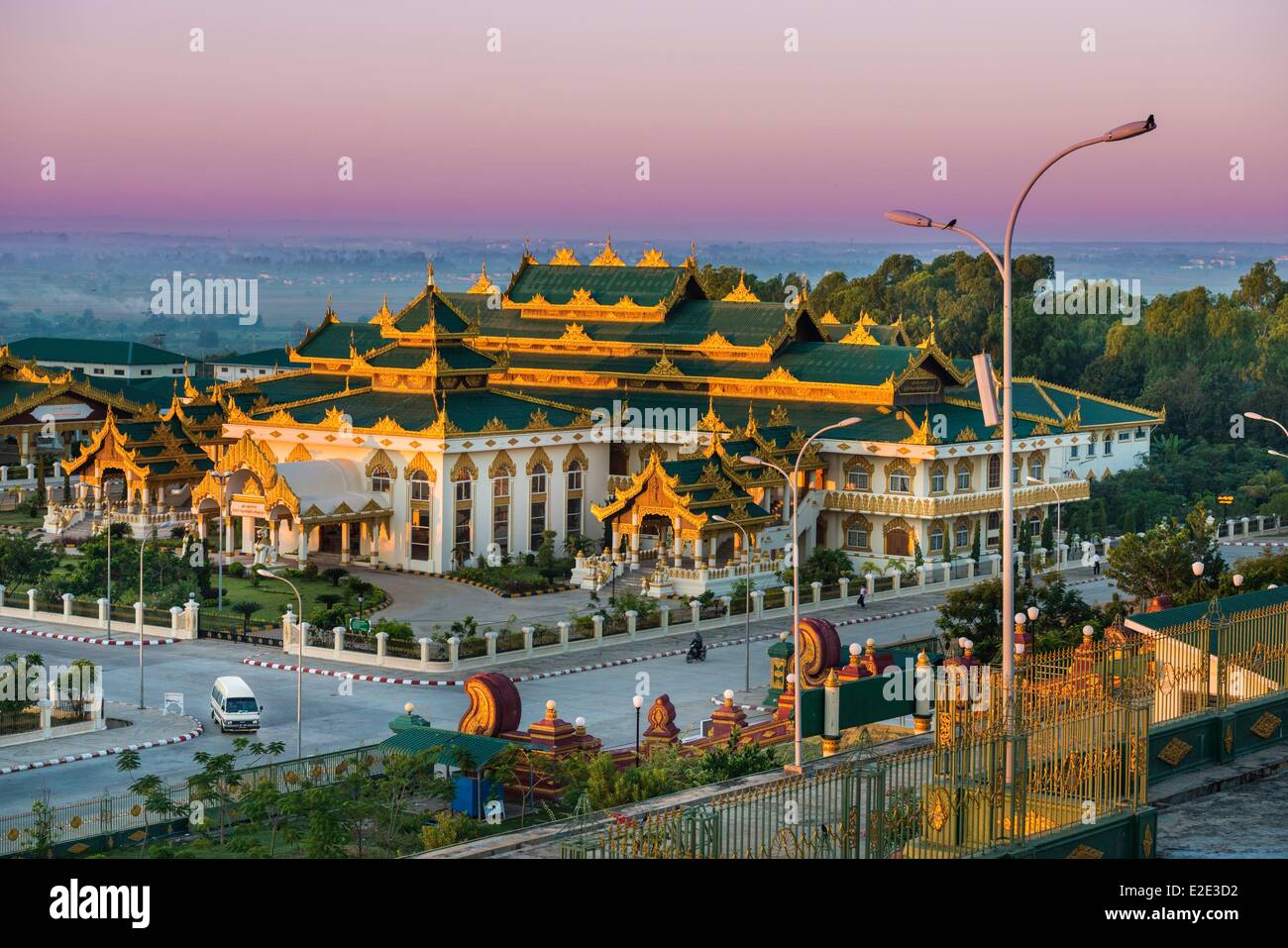 Naypyidaw, Myanmar Stock Photos & Naypyidaw, Myanmar Stock Images - Alamy