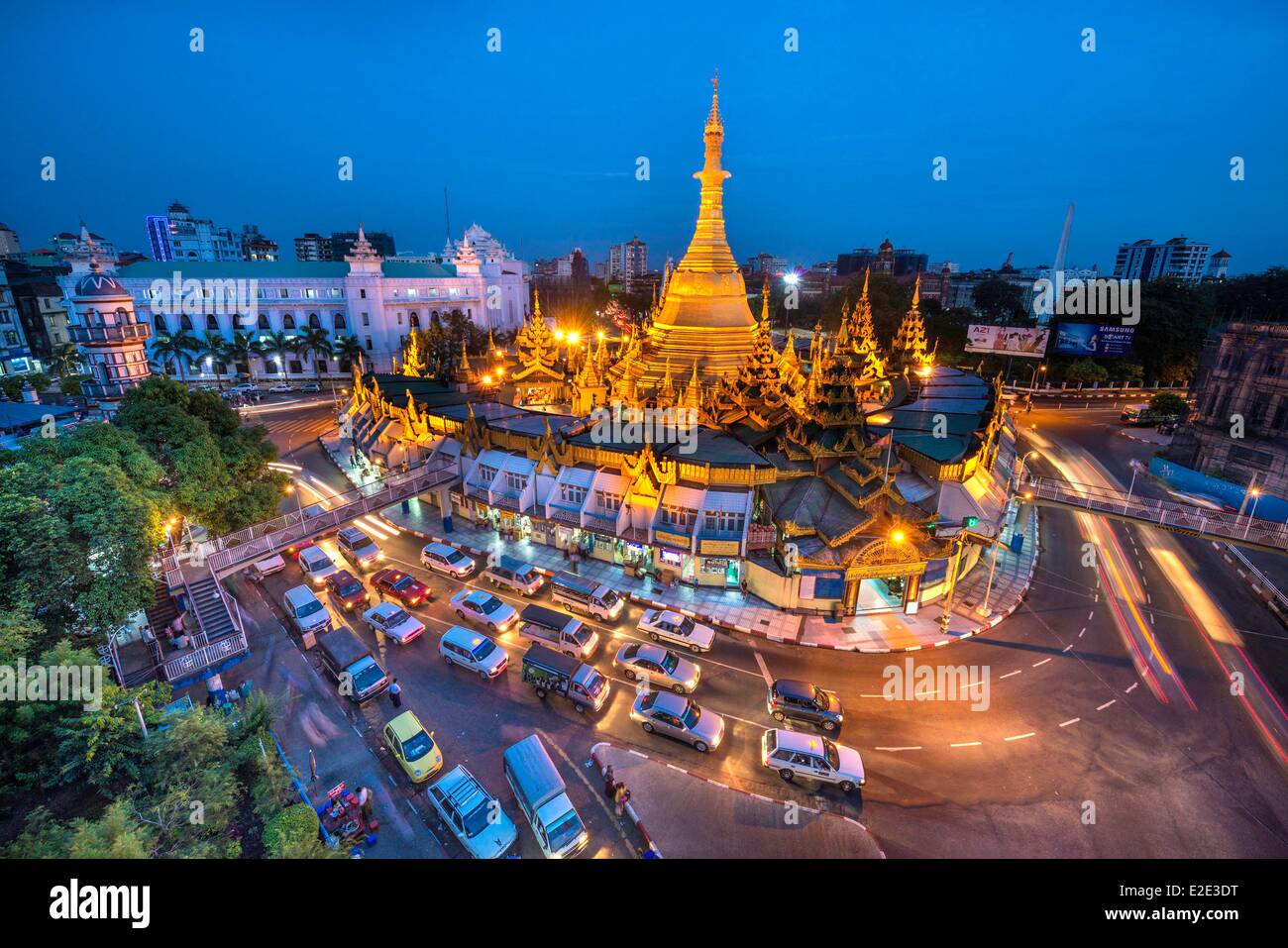 Myanmar (Burma) Yangon division Yangon Kyauttatar township Sule pagoda ...
