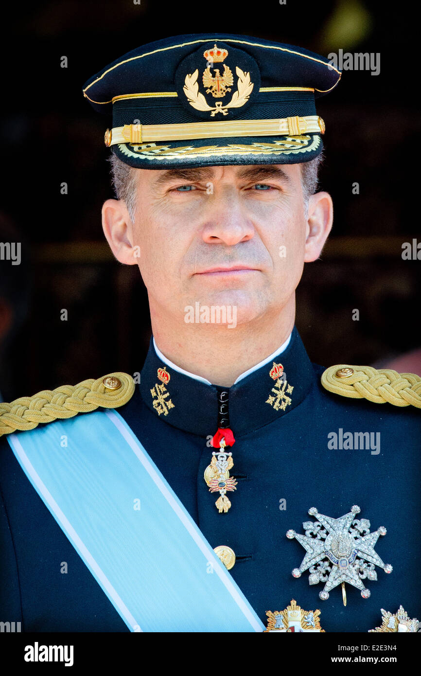 Felipe vi of spain uniform hi-res stock photography and images - Alamy