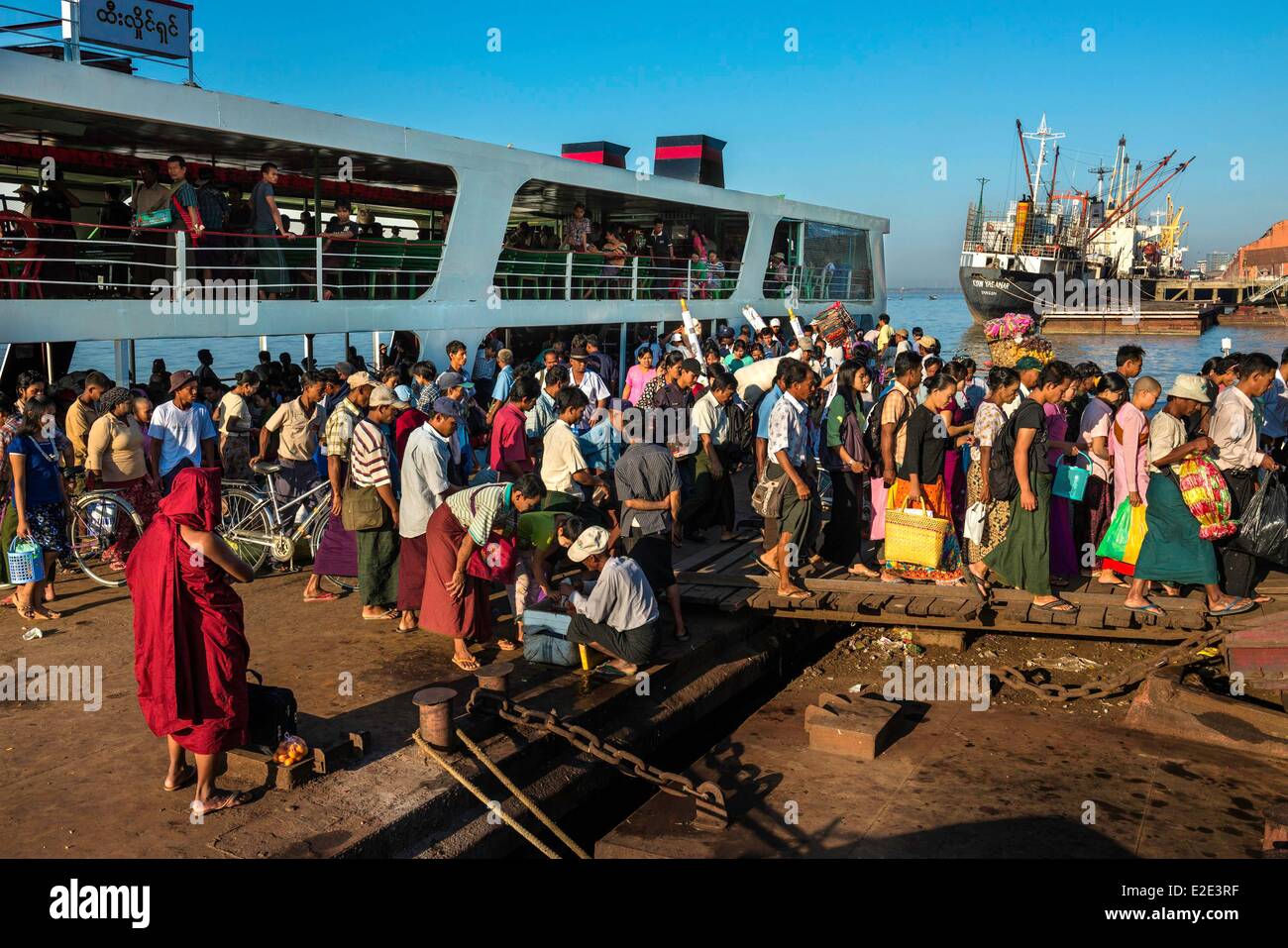 Cross yangon river hi-res stock photography and images - Alamy