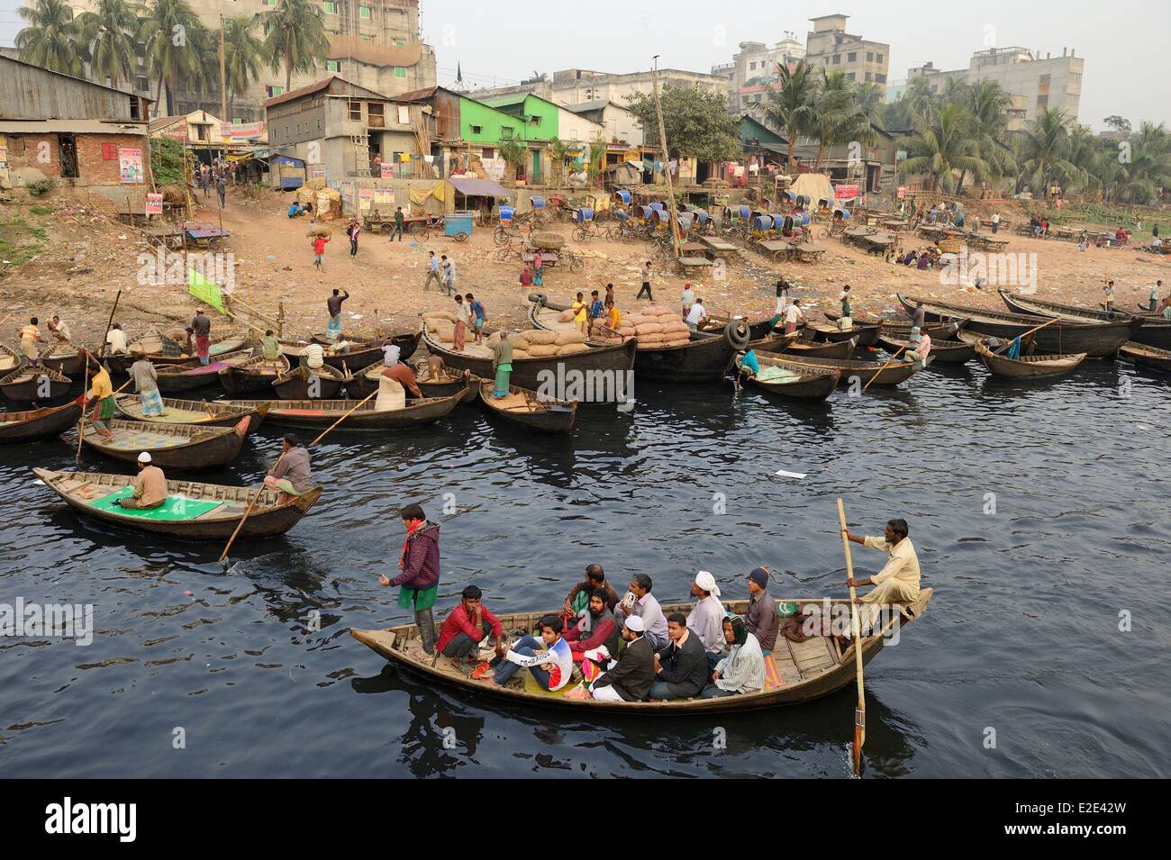 Bangladesh Dhaka (Dacca) Old Dhaka the Sadarghat boat terminal on the ...