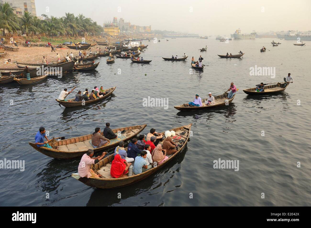 Bangladesh Dhaka (Dacca) Old Dhaka the Sadarghat boat terminal on the ...