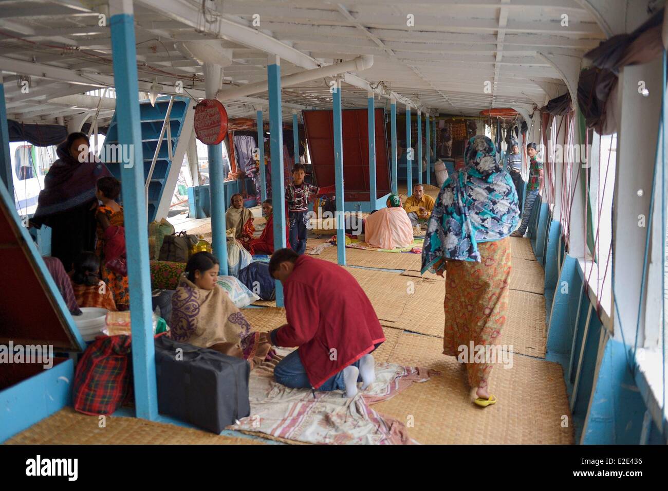 Bangladesh Dhaka (Dacca) Old Dhaka the Sadarghat boat terminal on the ...