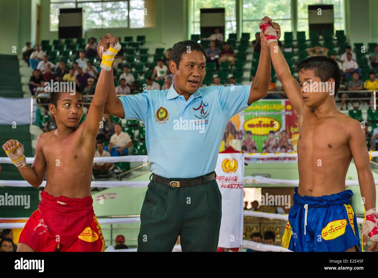 Myanmar (Burma) Yangon division Yangon Tamwe district Thein Phyn boxing ...