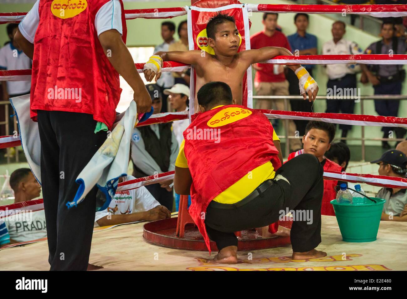 Myanmar (Burma) Yangon Division Yangon Tamwe district Thein Phyn boxing ...
