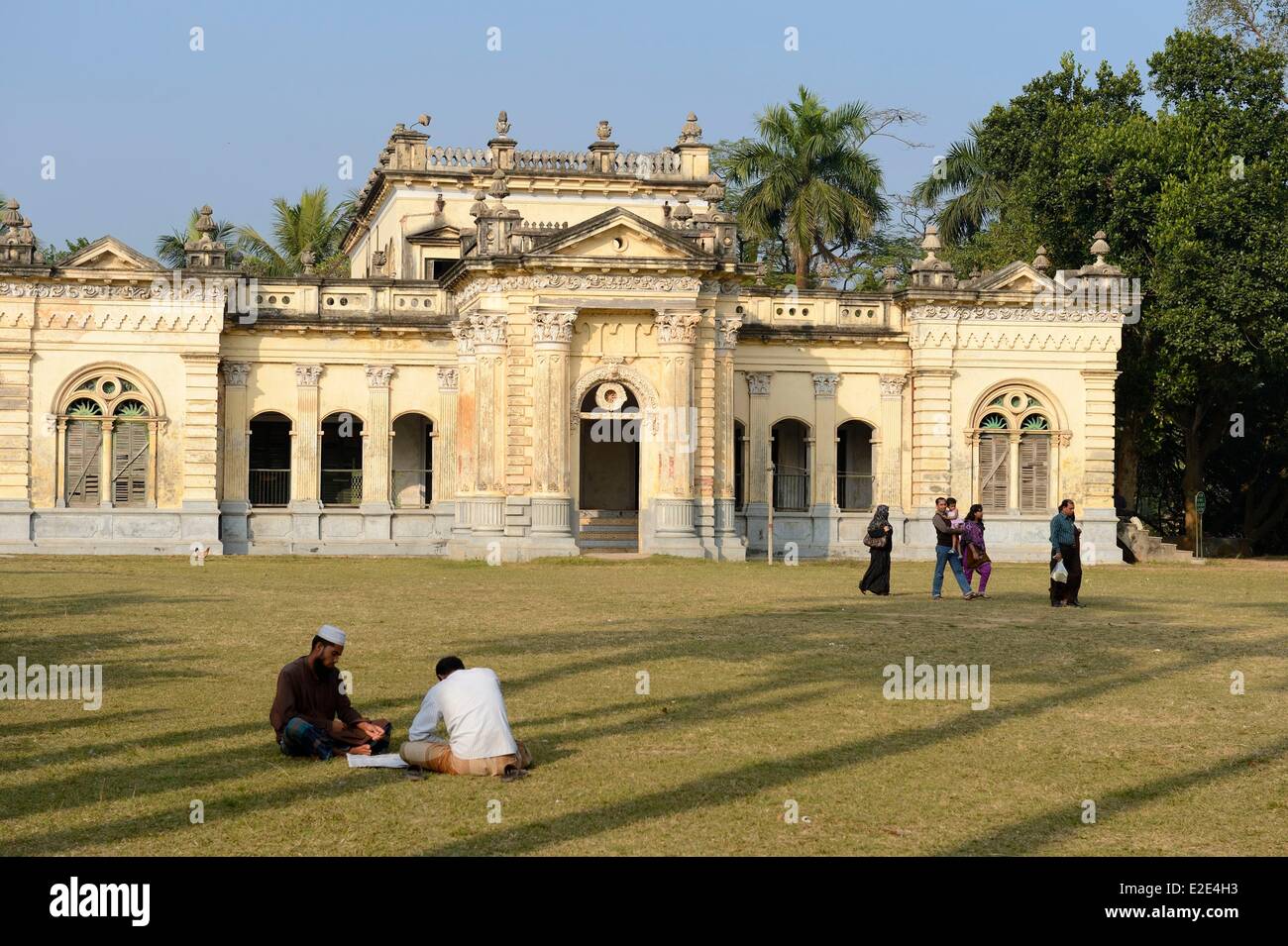Bangladesh rajbari palace series rajbaris hi-res stock photography and ...