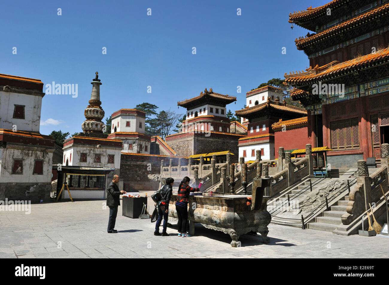 Puning monastery, chengde hi-res stock photography and images - Alamy