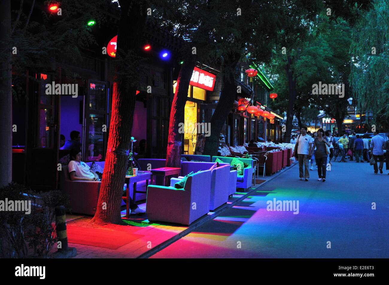 Nightlife around hi-res stock photography and images - Alamy