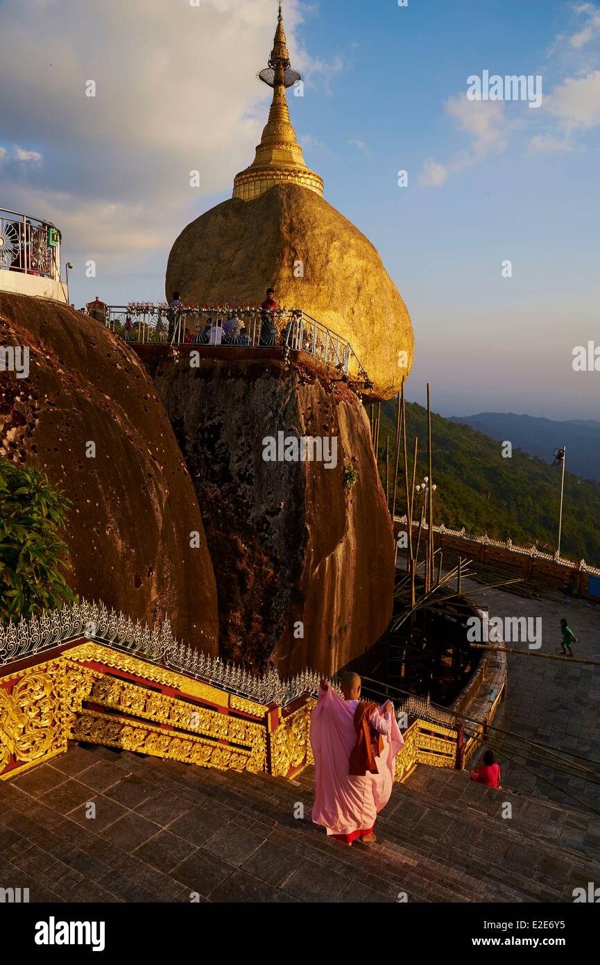 Nun rock hi-res stock photography and images - Alamy