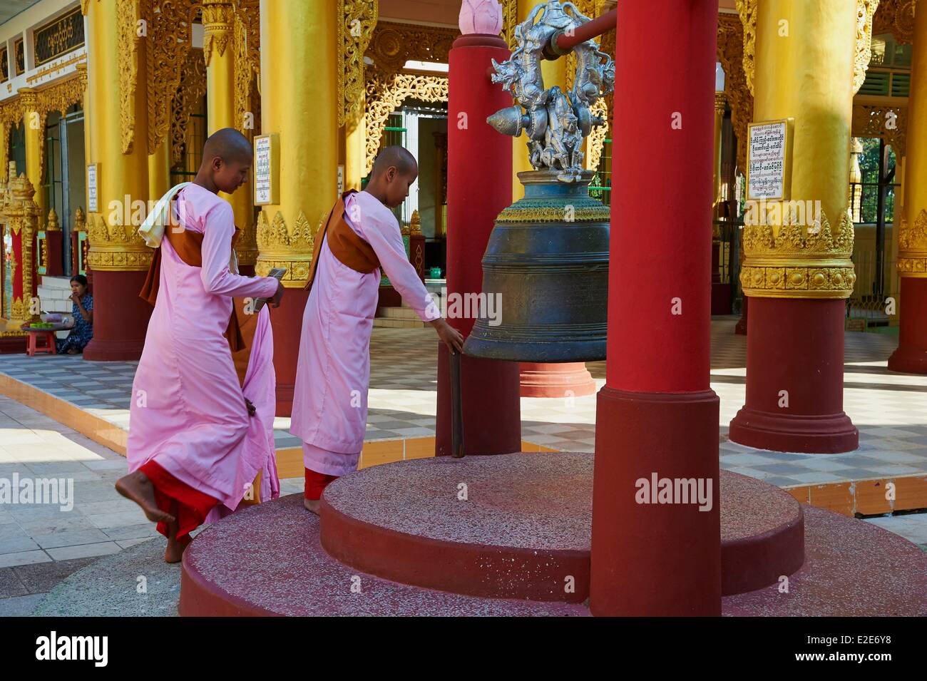 Myanmar (Burma), Bago Region, Pegu, Shwemawdaw pagoda, temple ...