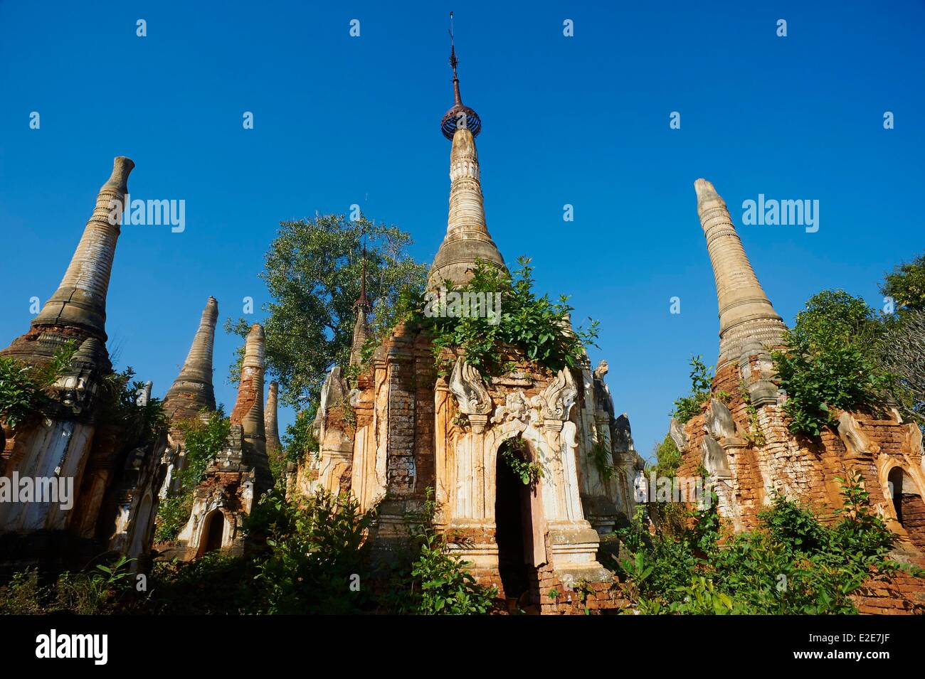 Shwe inn thein monastery hi-res stock photography and images - Alamy