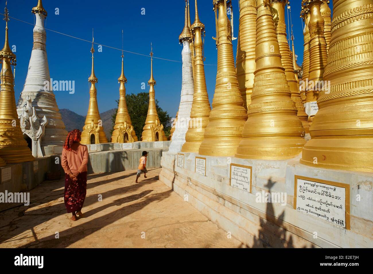 Myanmar (Burma), Shan state, Inle lake, Inn Dein village, the 1045 ...