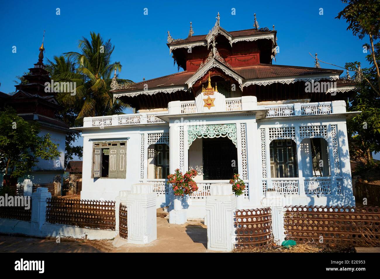 Myanmar (Burma), Mon State, Mawlamyine (Moulmein), Mahamuni Paya ...