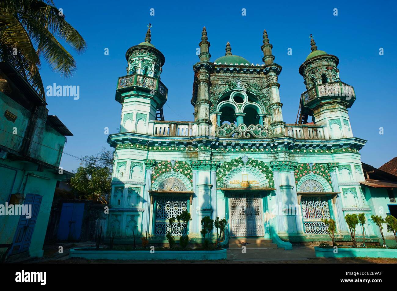 Myanmar (Burma), Mon State, Mawlamyine (Moulmein), mosque Stock Photo ...