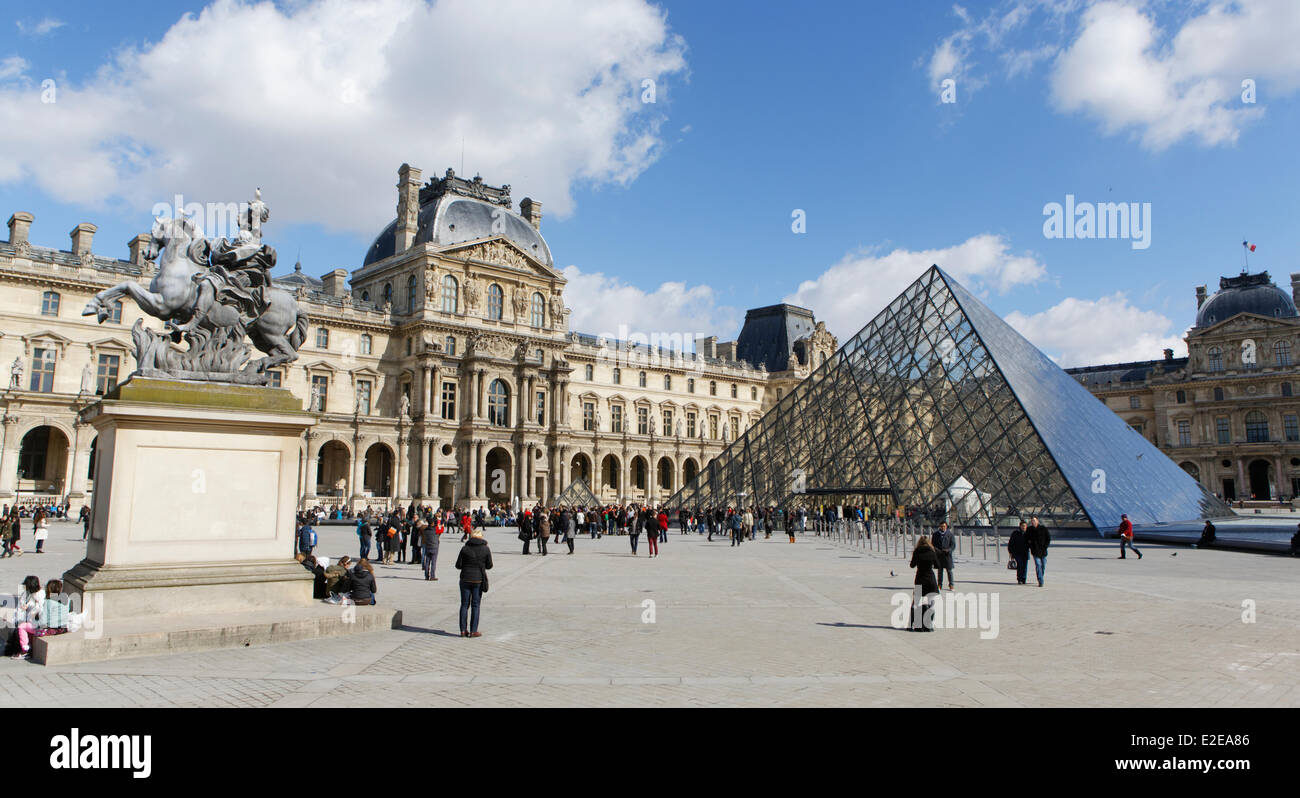 France, Paris, Musee du Louvre museum, glass pyramid by architect Ieoh ...