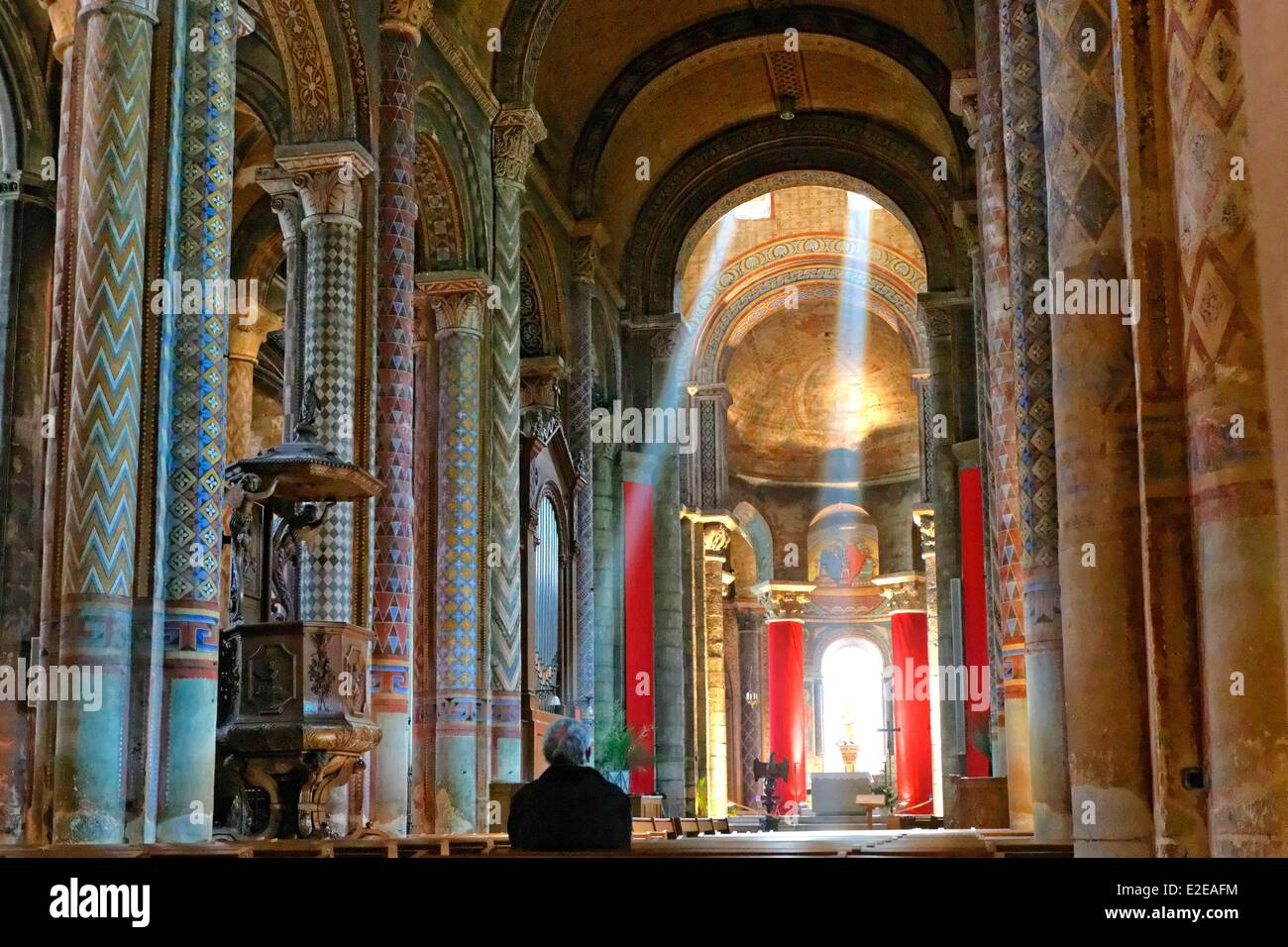 France, Vienne, Poitiers, romanesque church, Notre Dame la Grande ...