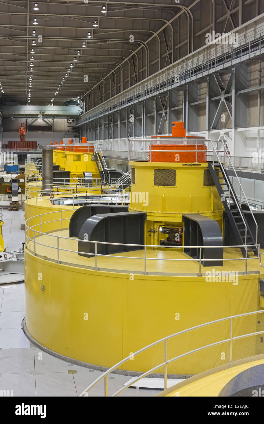 Hydroelectricity dam power plant hi-res stock photography and images ...