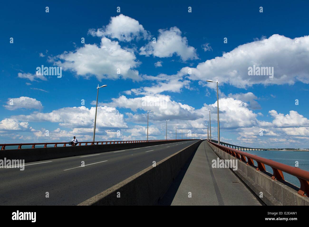 France, Charente Maritime, Ile de Re, Rivedoux Plage, bridge between La ...
