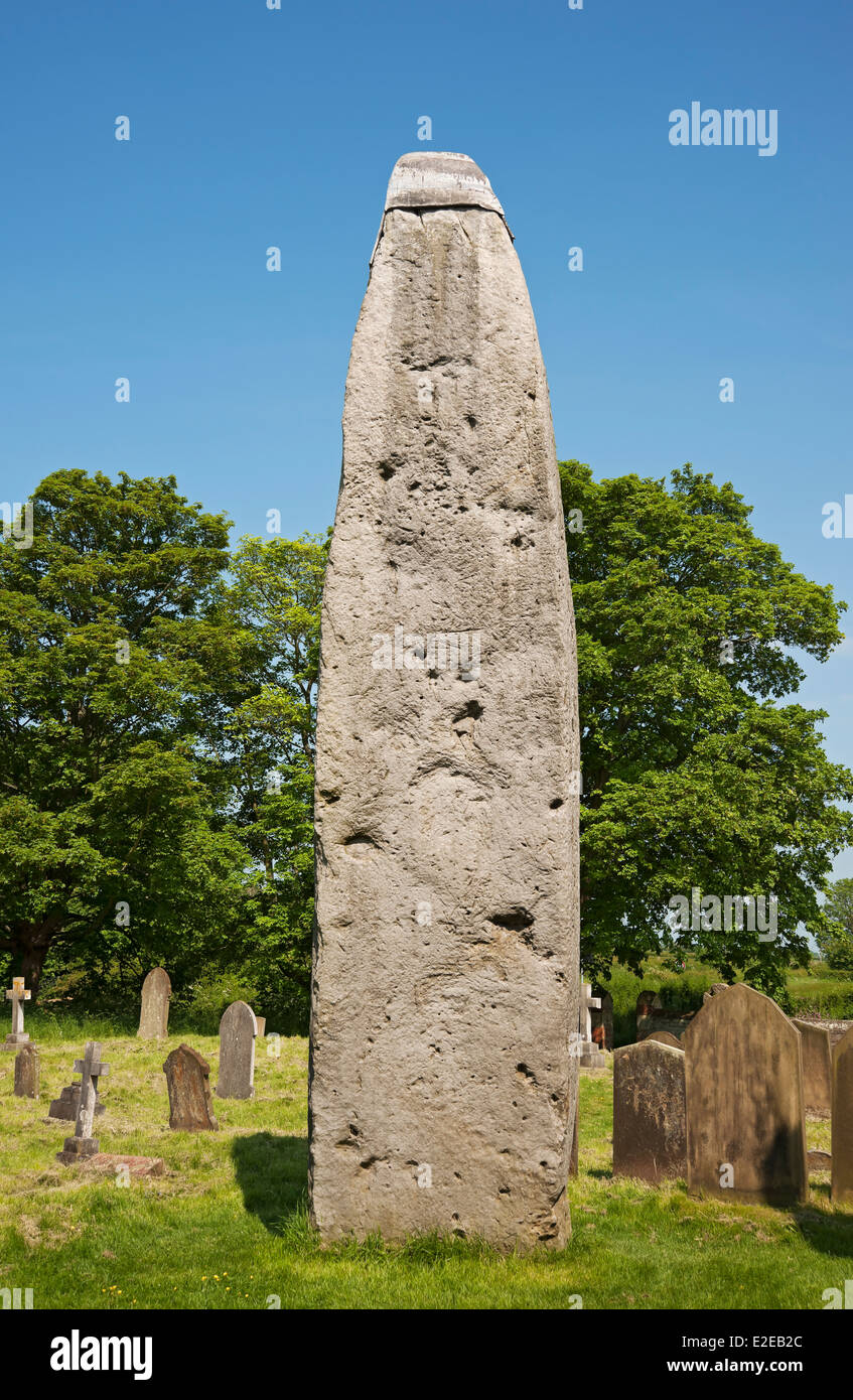Monolith of rudston hi-res stock photography and images - Alamy