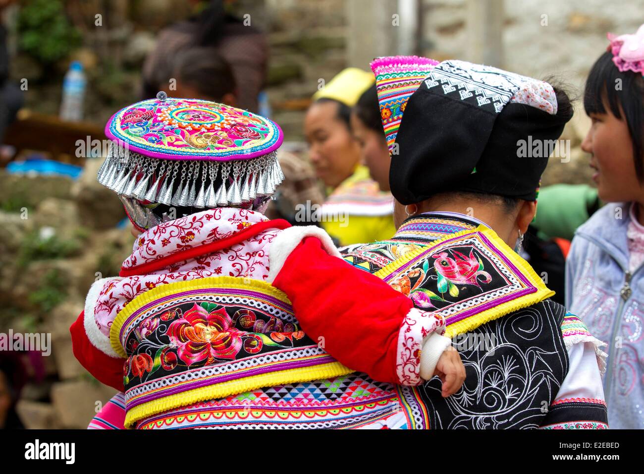 China, Yunnan province, Yi people, Yuanyang, Mengpin village, Woman and ...