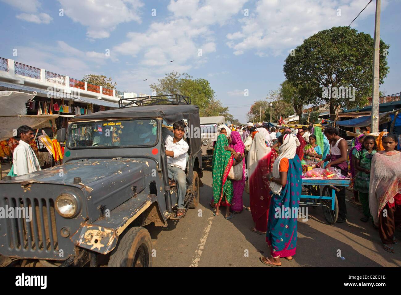 India, Madhya Pradesh state, Jabalpur, market Stock Photo - Alamy