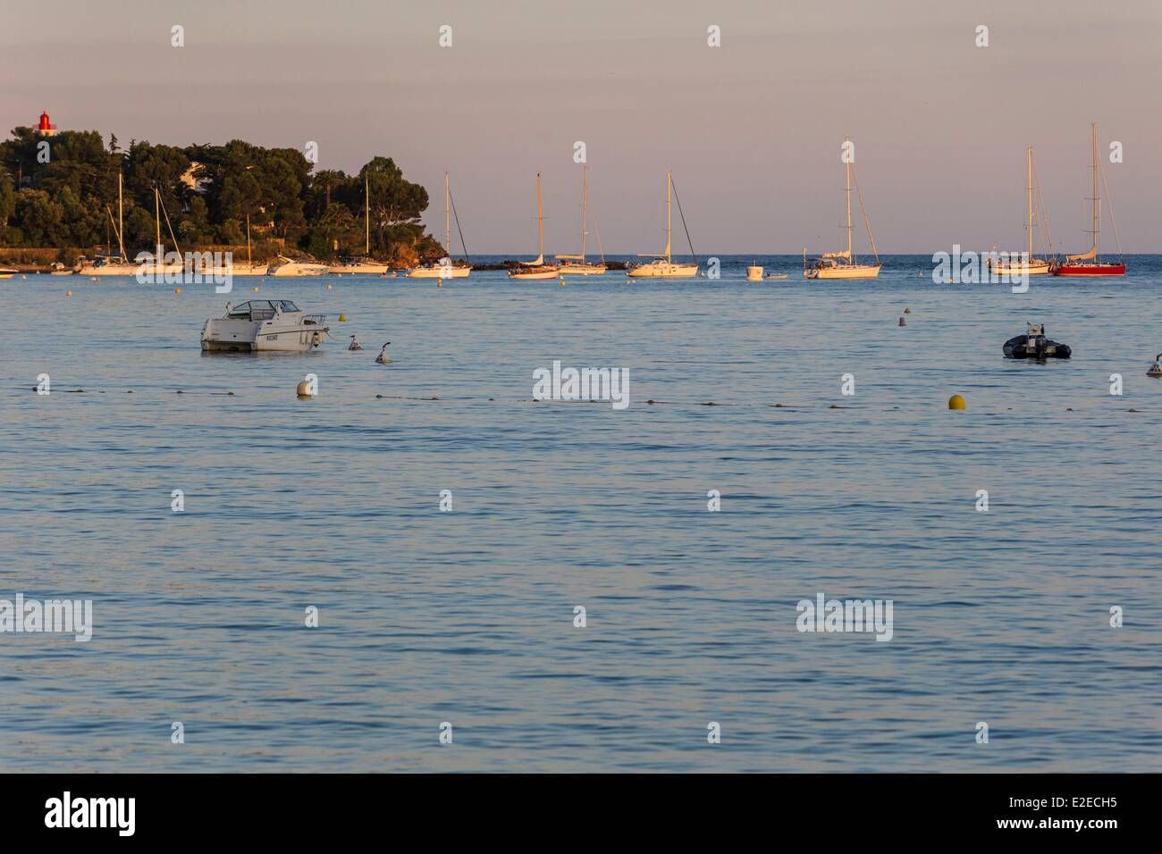 France, Var, Massif de l'Esterel, the Corniche Or (Golden Cornice), the ...