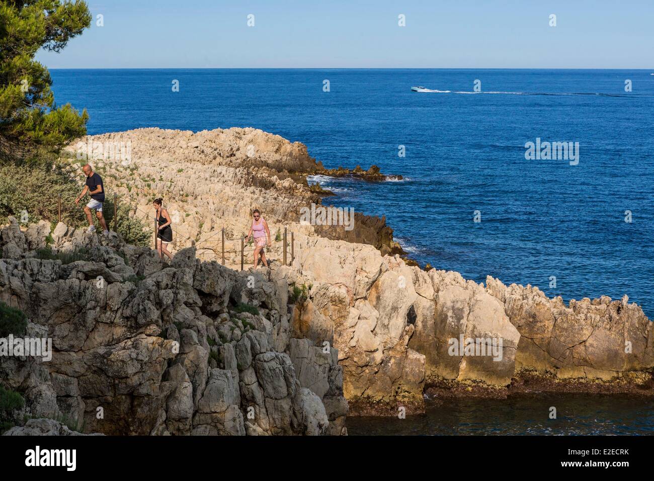France, Alpes Maritimes, Cap d' Antibes, the path of Cape Coast (Cap ...