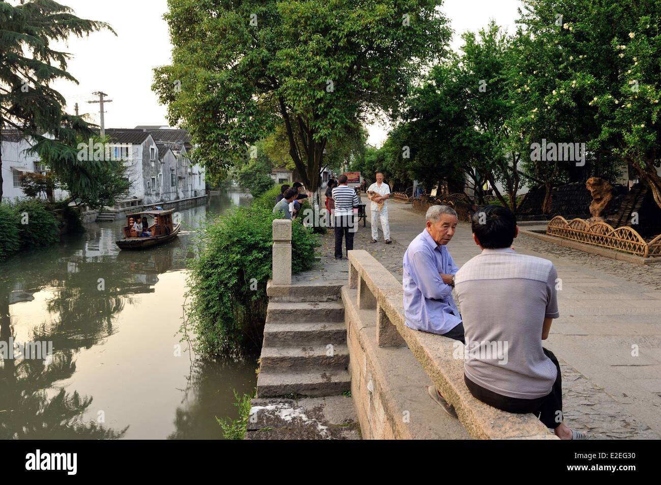 Pingjiang lu street district hi-res stock photography and images - Alamy