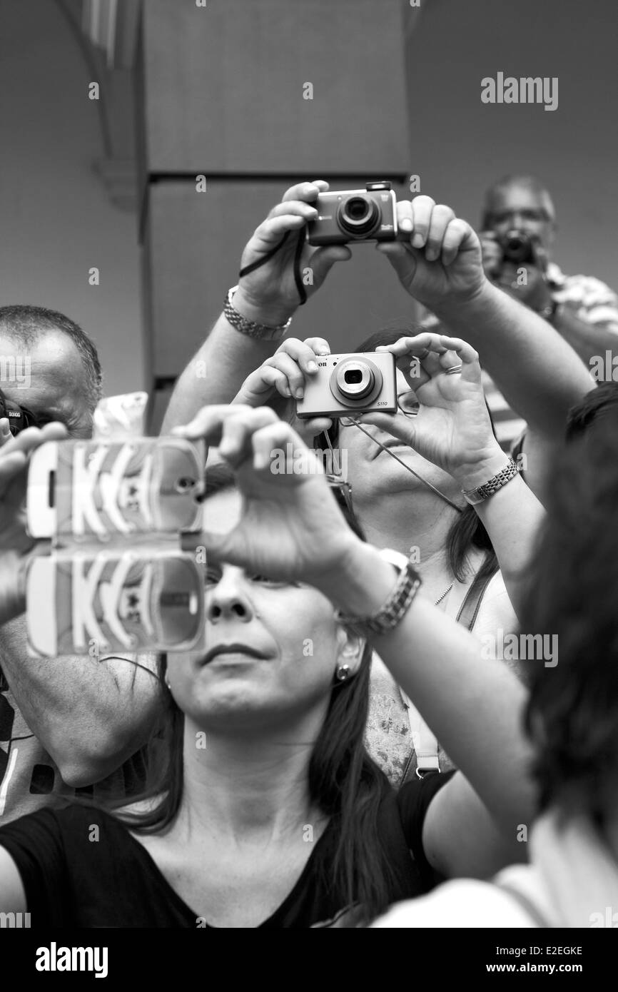 Phone cameras Black and White Stock Photos & Images - Alamy