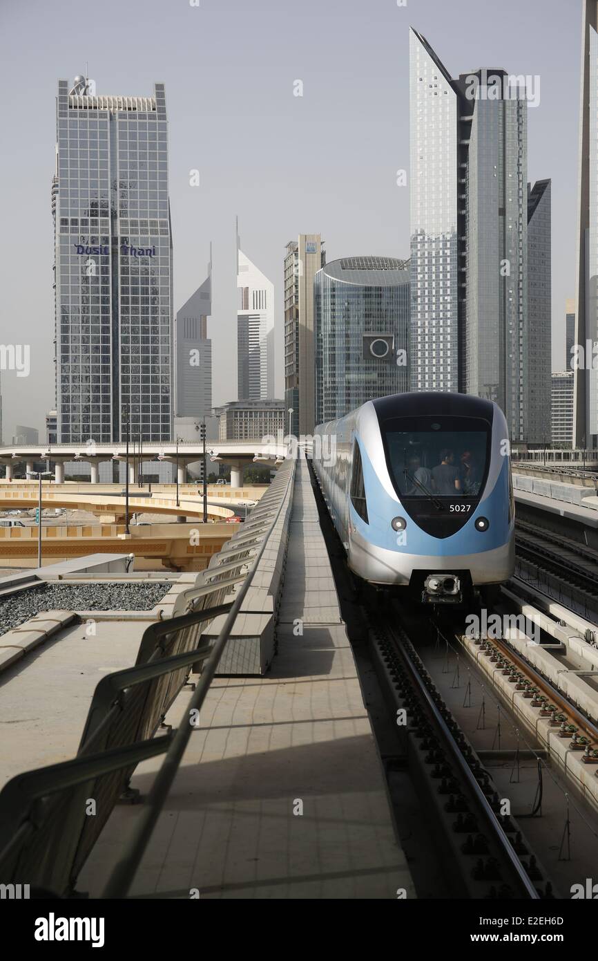 United Arab Emirates, Dubai, in the sky train (metro Stock Photo - Alamy