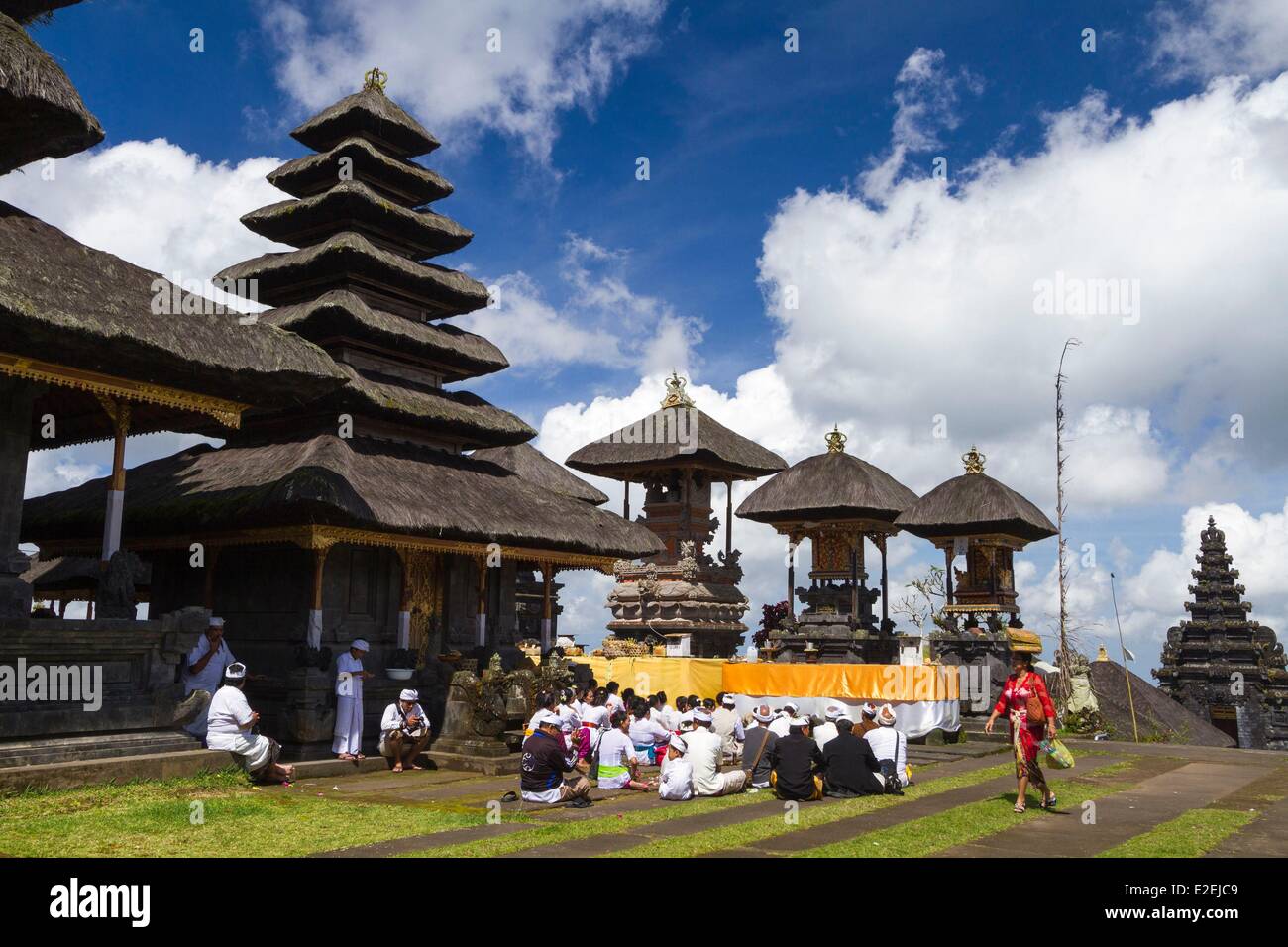 Indonesia, Bali, Pura Besakih temple, religious ceremony Stock Photo ...