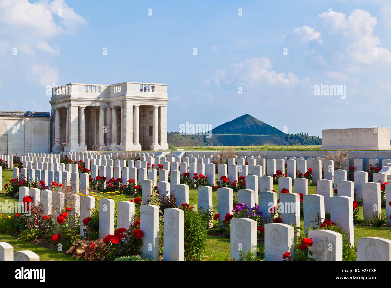 France, Pas de Calais, Loos en Gohelle, Dud Corner Military Cemetery ...