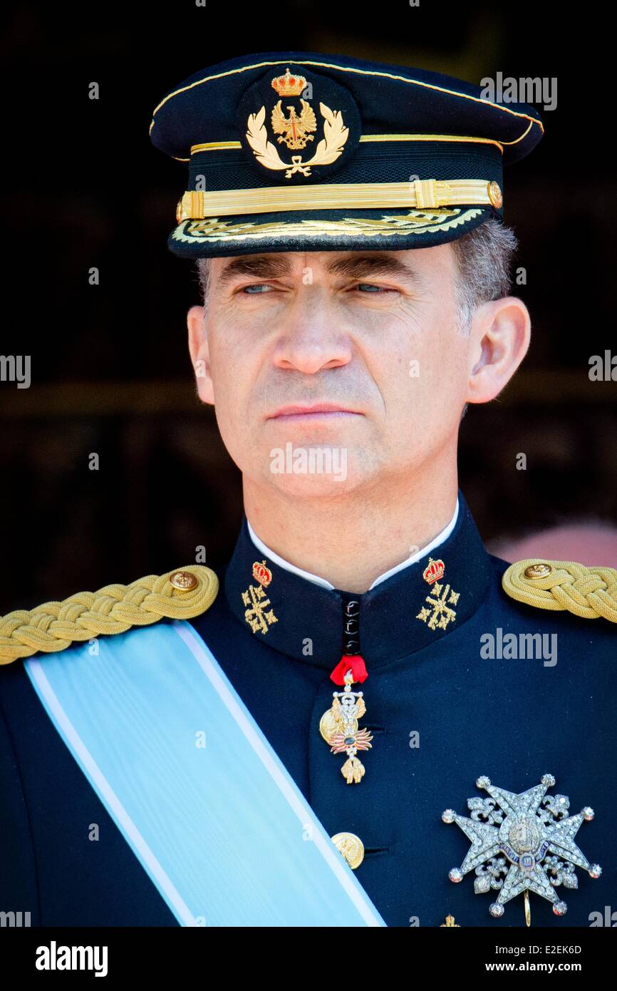 Felipe vi of spain uniform hi-res stock photography and images - Alamy